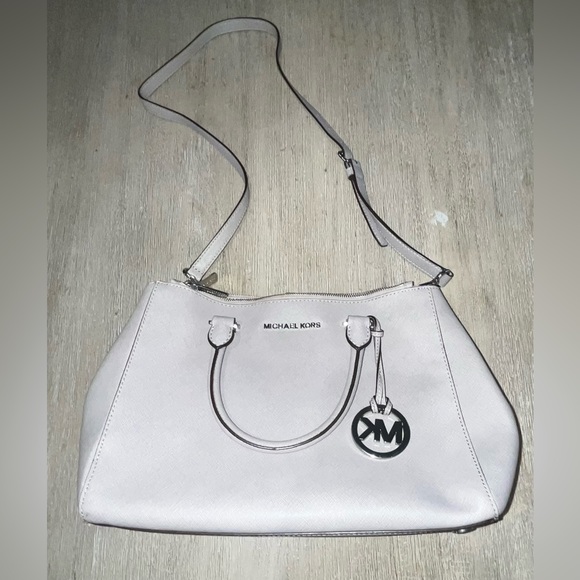 Michael Kors | Bags | Michael Kors Sutton Pearl Gray Saffiano Leather ...